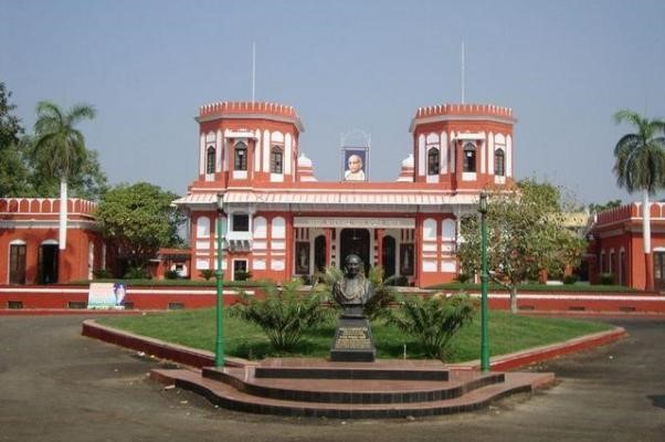 SURAT – The Diamond City : Namaste! | Gozo cabs journey across India