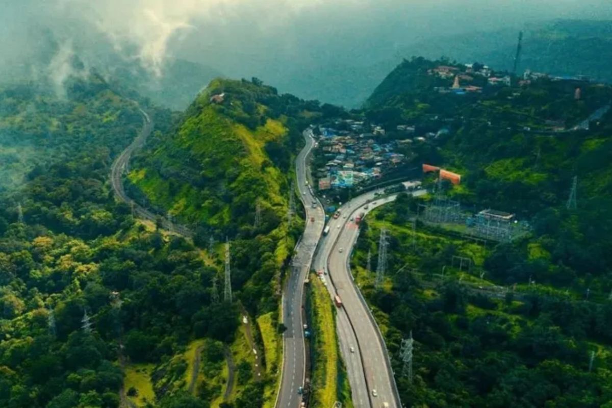 Mumbai to Pune: Expressway vs. Old Highway
